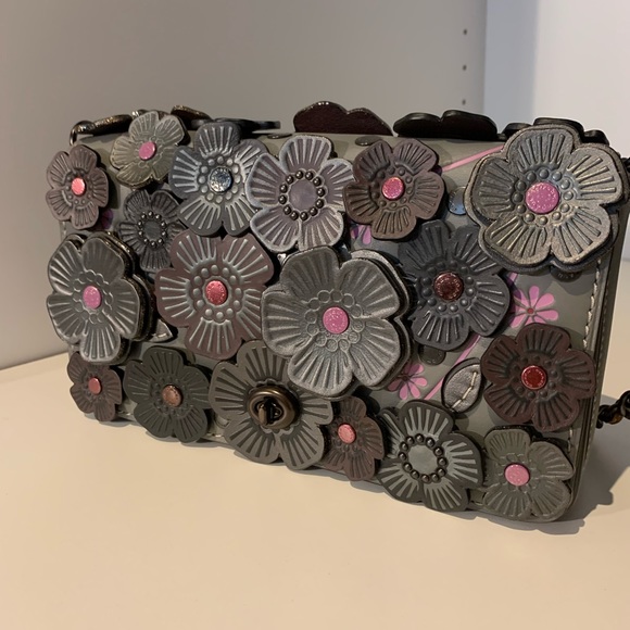 Coach | Bags | Rare Coach Tea Rose Bag Dinky Applique Grey And Pink ...